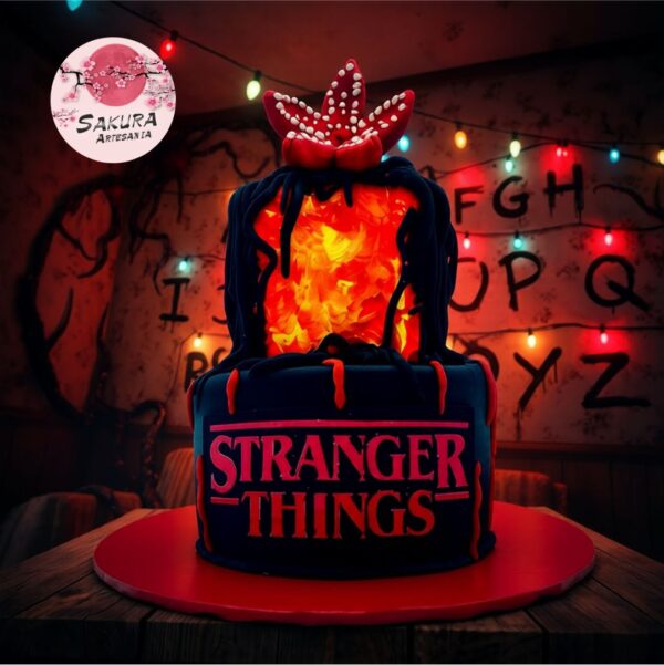 Torta Stranger Things - Sakura Artesania ️
